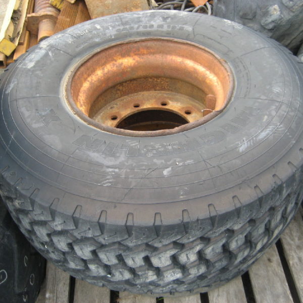 66 43 25 Goodyear Flotation Tires