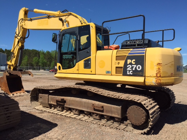 2010 Komatsu PC270 LC-8