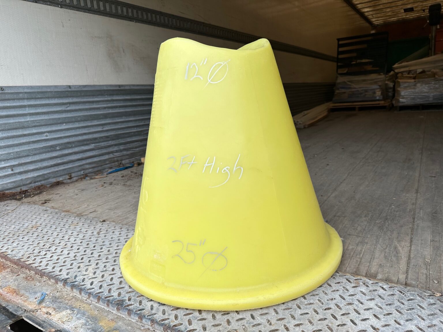 24" High Stackable Plastic Pipe Stands